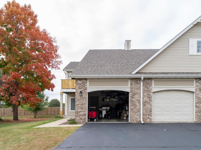 6526 Timberleaf Ct, Unit 4, Loves Park, IL 61111 | Compass