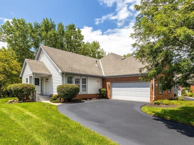 6526 Upper Lake Cir, Westerville, OH 43082