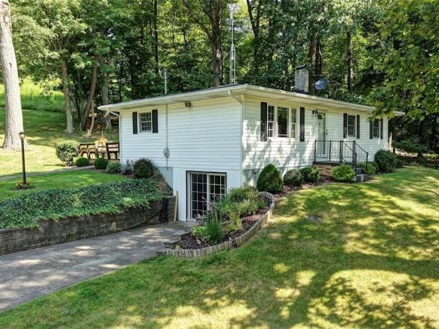 6526 Winfield Strasburg Road NW