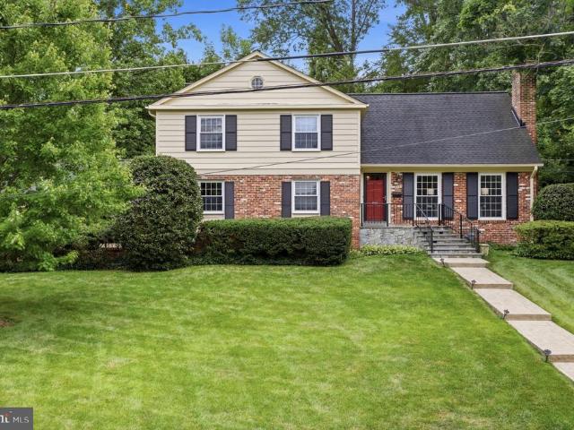 6527 Bay Tree Court