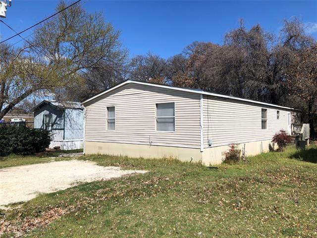 6527 Blue Water Ct, Granbury, TX 76049