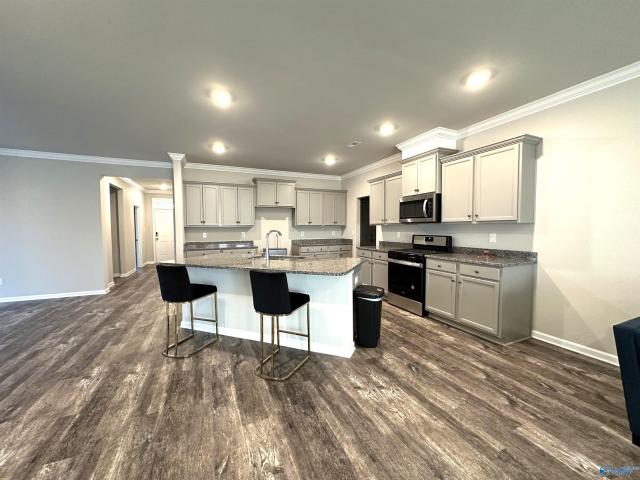 6528 Moon Crest Lane