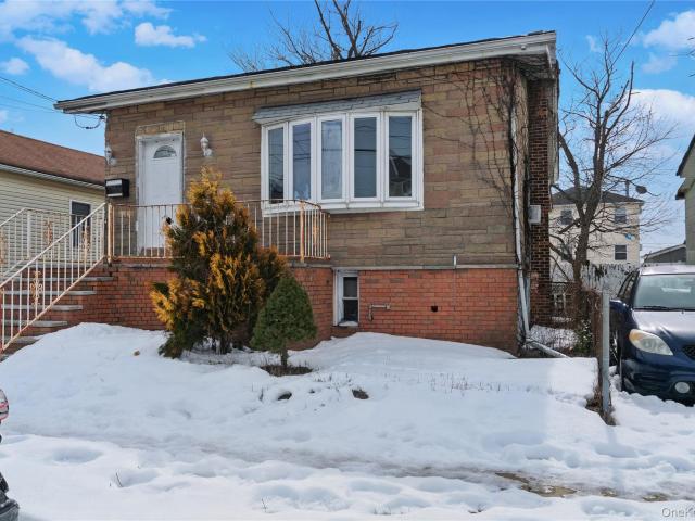 6529 Bayfield Avenue | Compass