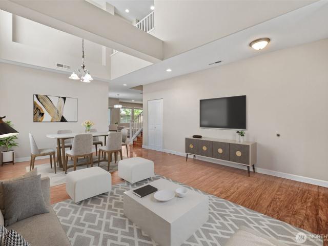 6529 Elizabeth Loop SE