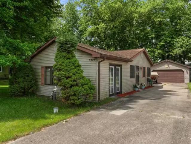 6529 S HAUSLERS CT, KNOX, IN 46534 Single Family Residence For.
