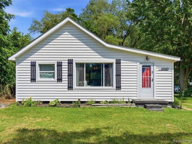 6520 N Hix Rd, Westland, MI 48185