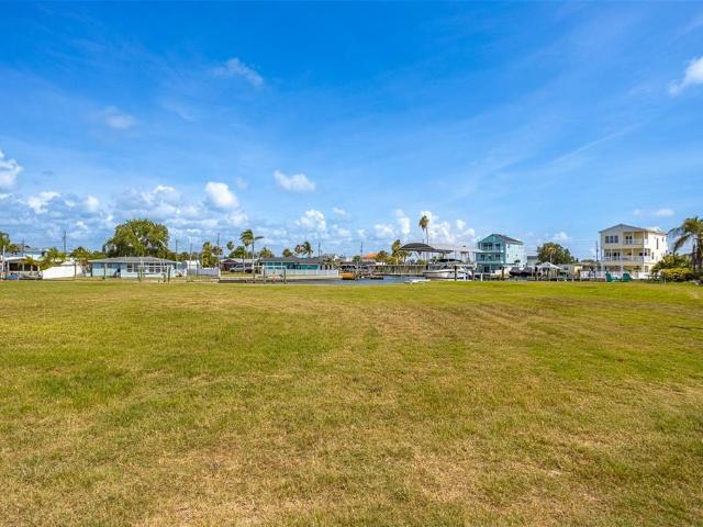 6520 Louise Ct, Hudson, FL 34667 | MLS #TB8524
