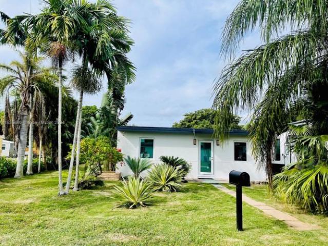6520 SW 62nd Ct, South Miami, FL 33143