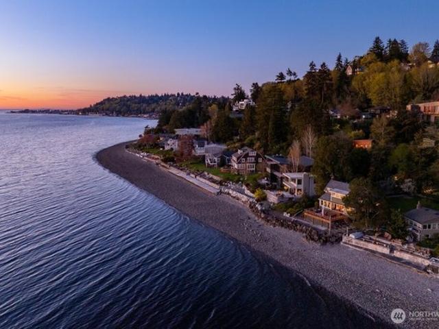 6521 Beach Dr SW, Seattle, WA 98136