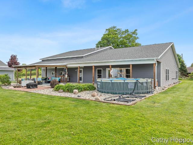6521 Clinton Trail