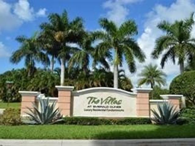 6521 Emerald Dunes Dr, Royal Palm Beach, FL 33411