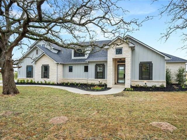 6521 Ridgeview Estates Ln, Bryan, TX 77808