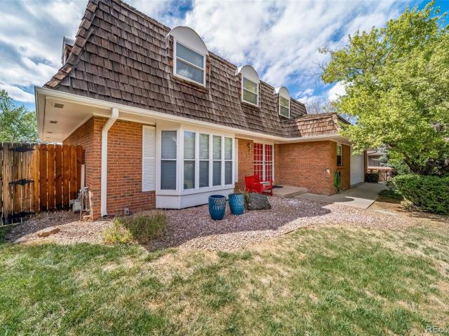 6521 S Pontiac Ct, Centennial, CO 80111 | MLS #7745 | Compass