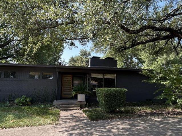 6522 Royal Lane