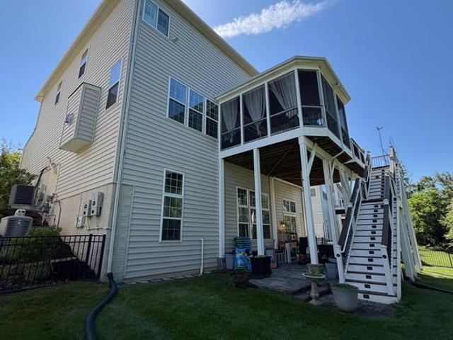 6522 Wayside Place