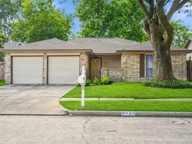 6523 LA Violetta Dr, Houston, TX 77083