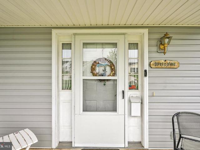 652 Canal Drive