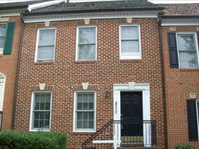 652 Chestertown St, Gaithersburg, MD 20878