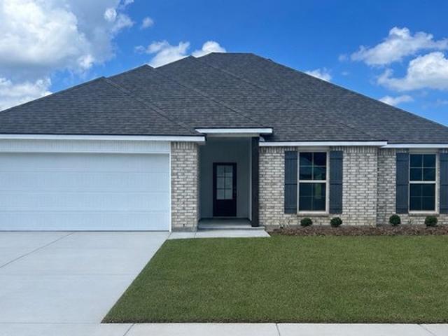 652 Griffiths Ct, Breaux Bridge, LA 70517