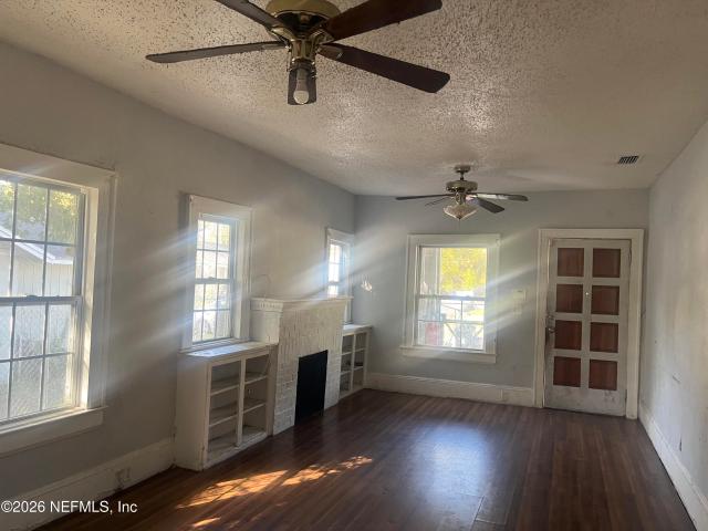 652 Fern St, Jacksonville, FL 32206 | MLS #2137