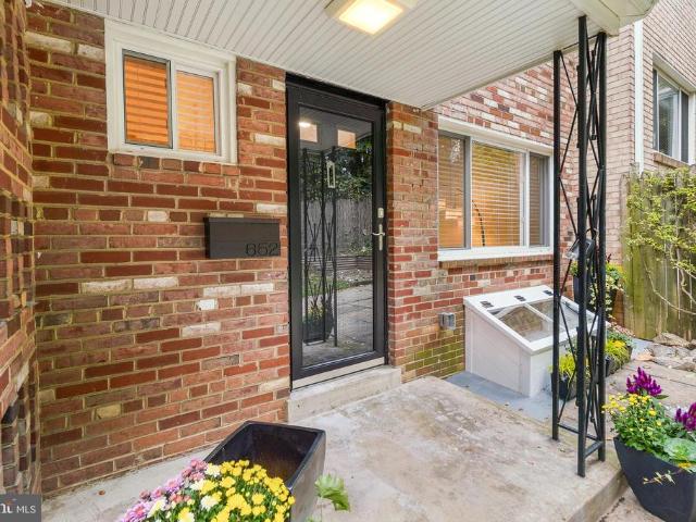652 Kennebec Avenue # 2