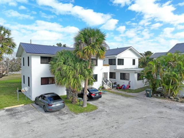 652 Hernando St, Unit E, Fort Pierce, FL 34949 | Compass