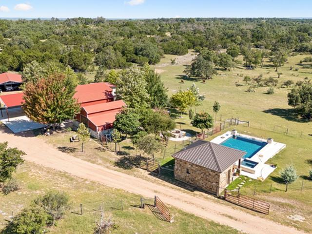 652 Overlook Dr