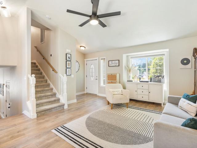 652 Sitka Deer CT NW
