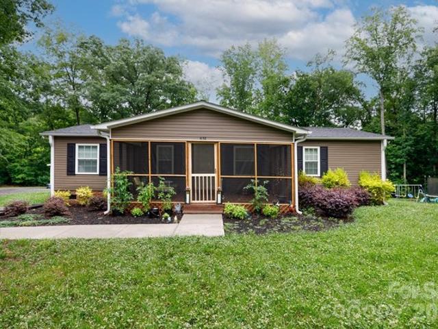 652 Sutton Spring Rd, York, SC 29745