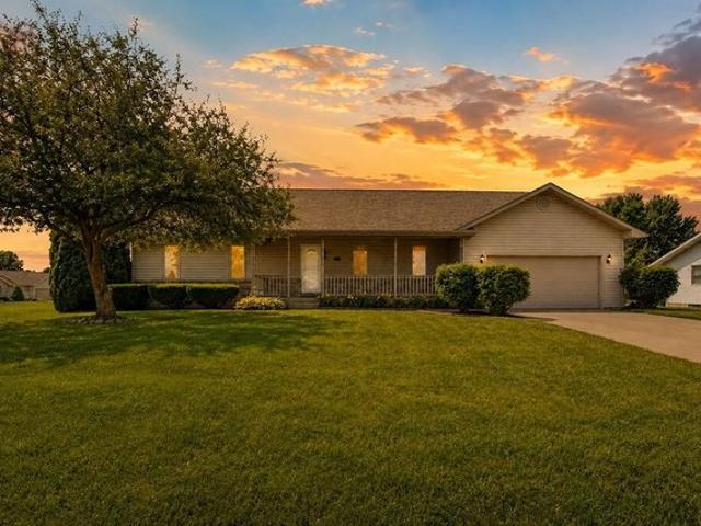 652 W Kolar Dr, La Porte, IN 46350