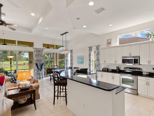 6534 Caldecott Drive, Naples, US, FL