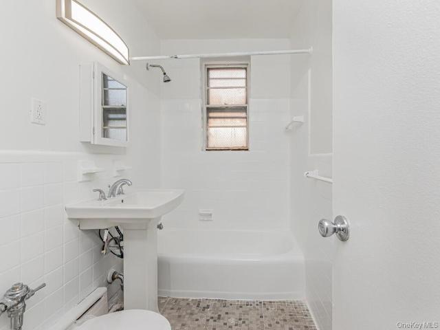 6535 Broadway, Unit 3F