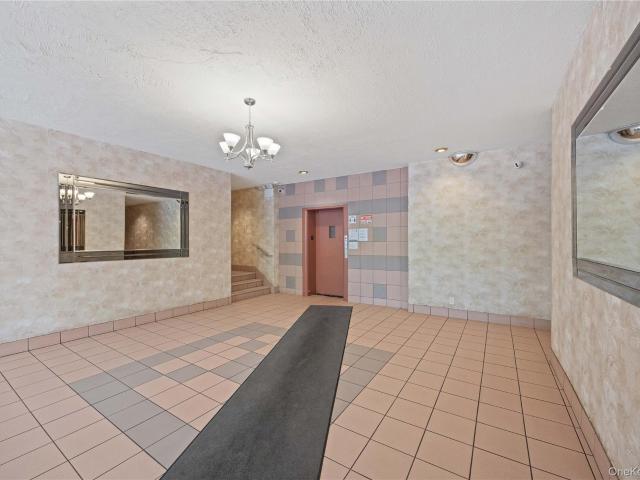 6535 Broadway 2A
