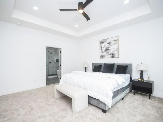 6535 Sealey St, Houston, TX 77091