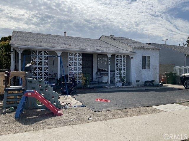 6536 Teesdale Ave, North Hollywood, CA 91606