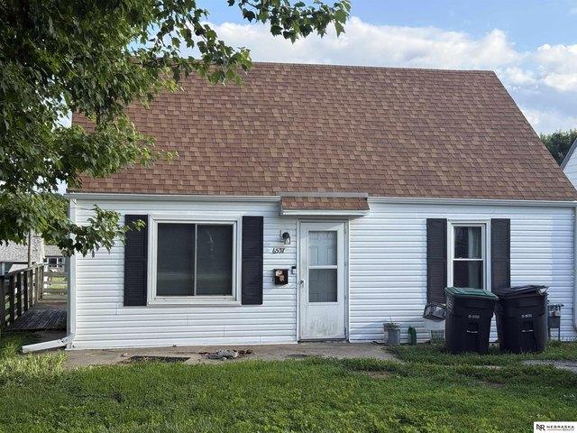 6537 Charles St, Omaha, NE 68132