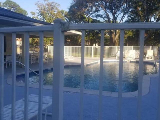 6537 SE Federal Hwy #102, Stuart, FL 34997