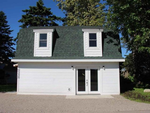 6538 N Lake Shore Dr, Harbor Springs, MI 49740
