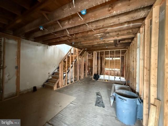6538 N Uber Street