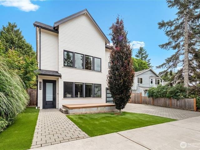 6538 11th Ave NW Unit 1, Seattle, WA 98117
