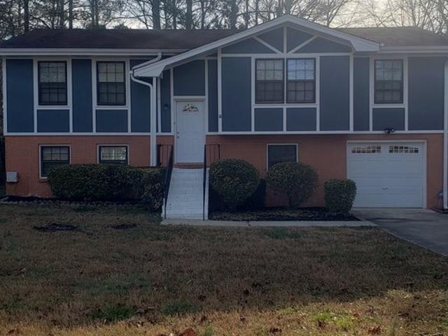 6530 Ashdale Dr, College Park, GA 30349