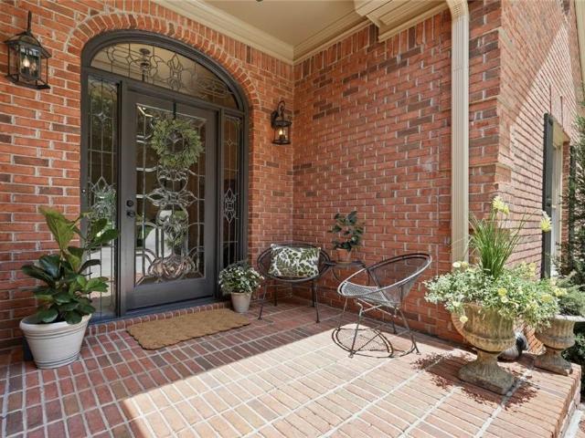 6530 Calamar Drive