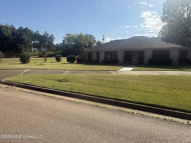 6530 Cedarwood Dr, Jackson, MS 39213