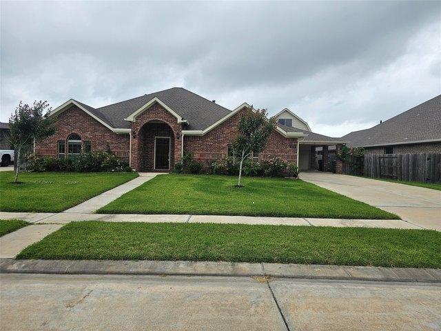 6530 Falcon Rdg, Manvel, TX 77578