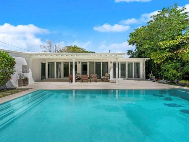 6530 SW 75th Terrace, South Miami, FL 33143