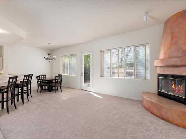 6532 Camino Rojo, Santa Fe, NM 87507