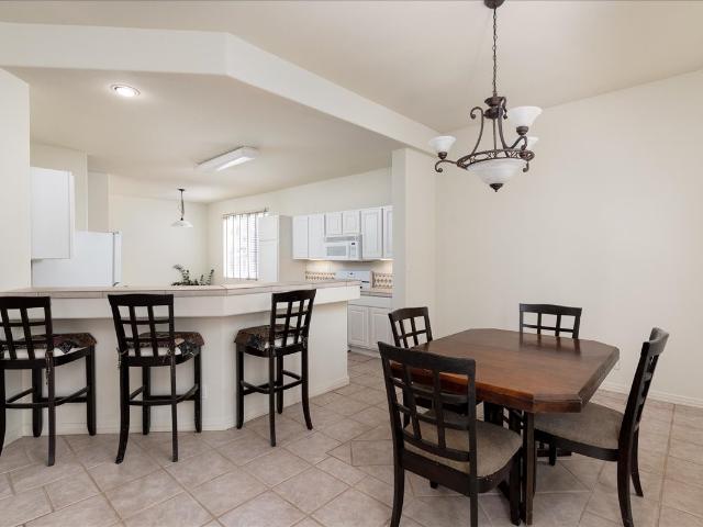 6532 Camino Rojo