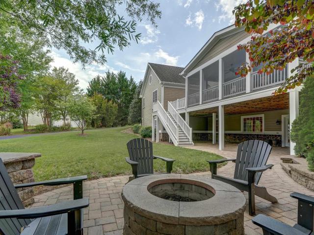6532 woodbourne ln
