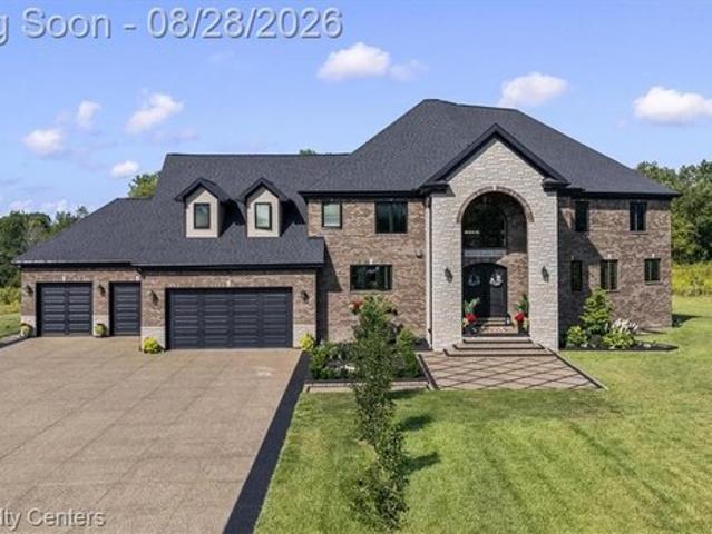 65339 Romeo Plank Rd, Ray Township, MI 48096