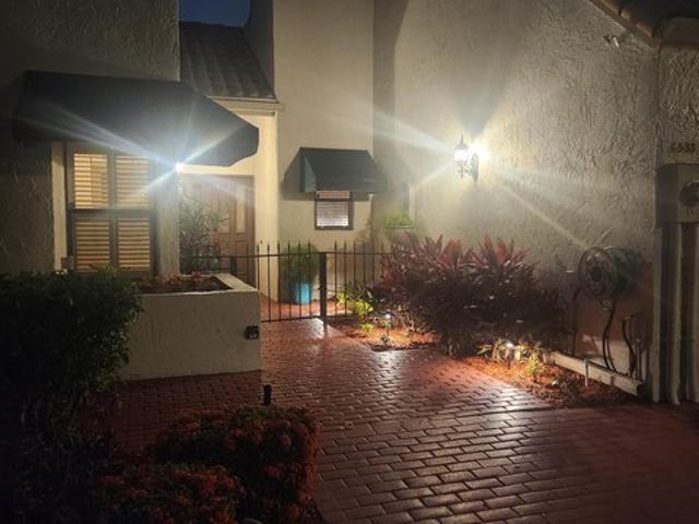 6533 Las Flores Dr, Boca Raton, FL 33433